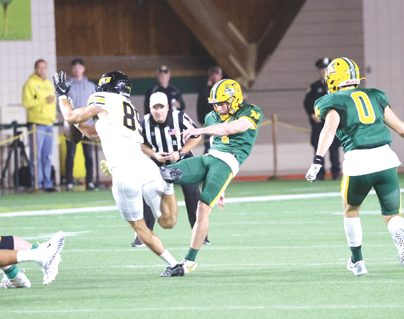 Michigan Tech pummels Northern Michigan University football team early ...